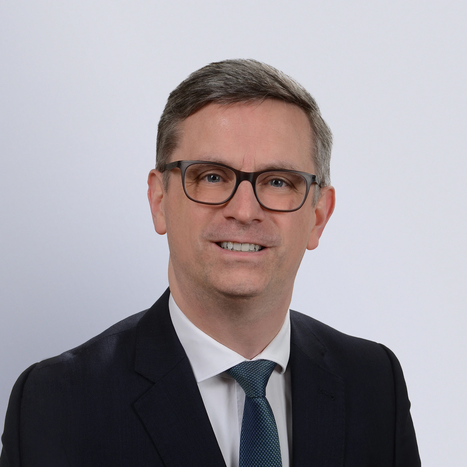 Tietoa Invesdorista ja asiantuntijoistamme