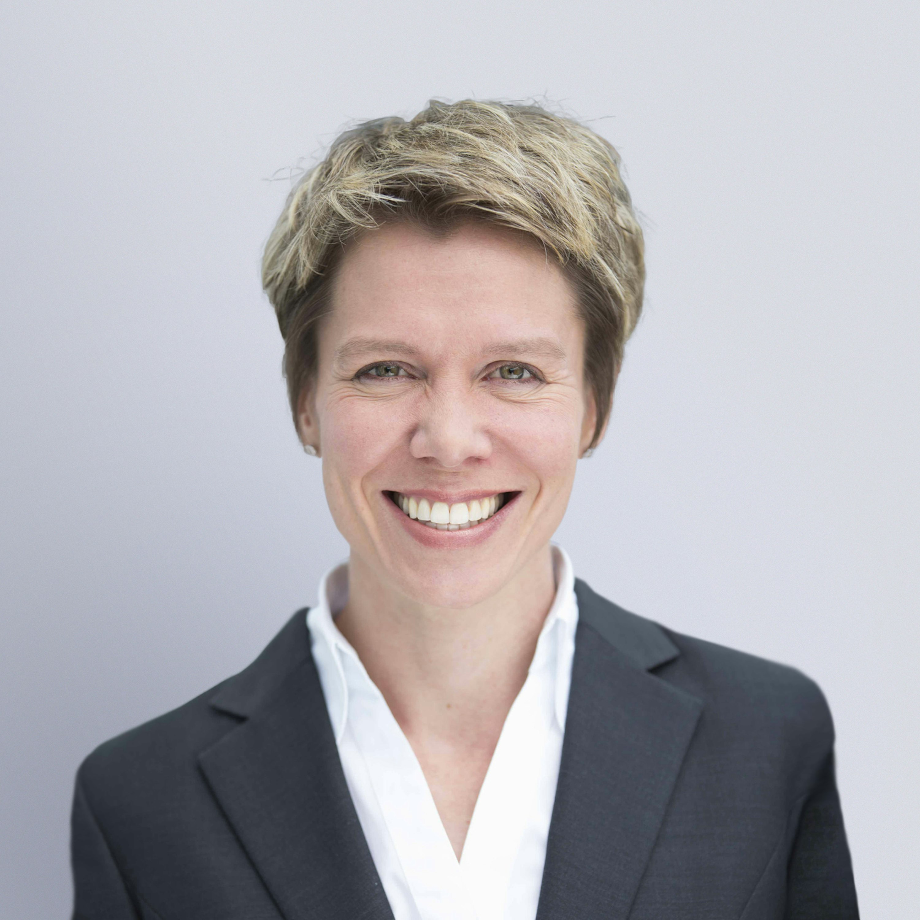 About us & our team of finance experts – Invesdor